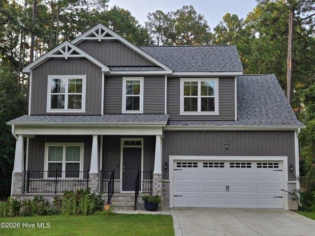 170 Lakeview Dr, Southern Pines, NC 28387