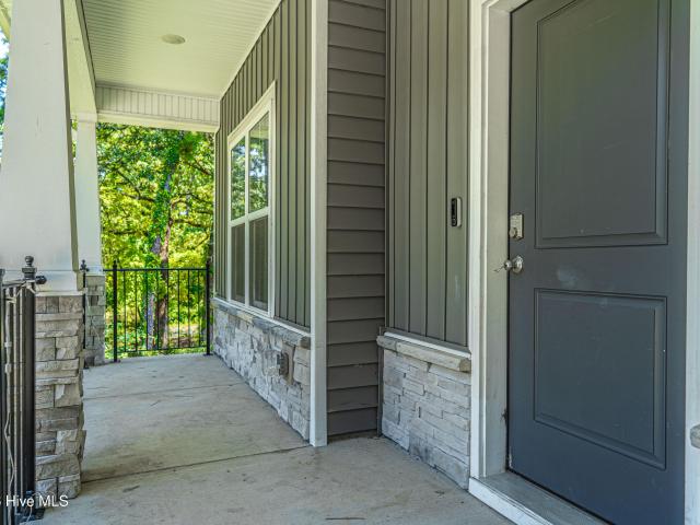 170 Lakeview Drive