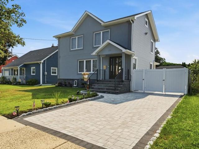 170 Mount Pleasant Ave, Wallington, NJ 07057