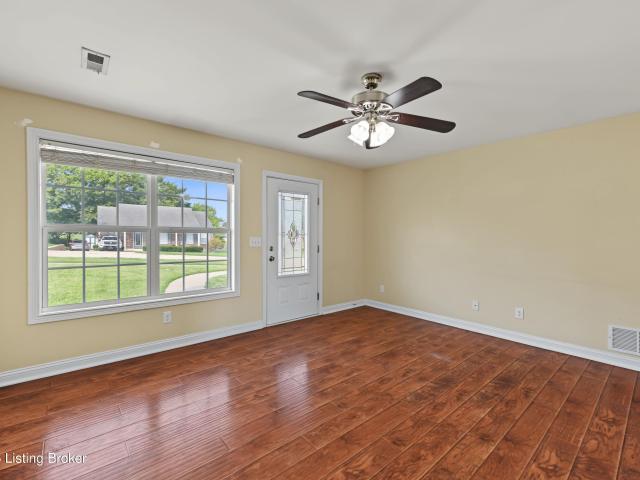 170 Mockingbird Dr