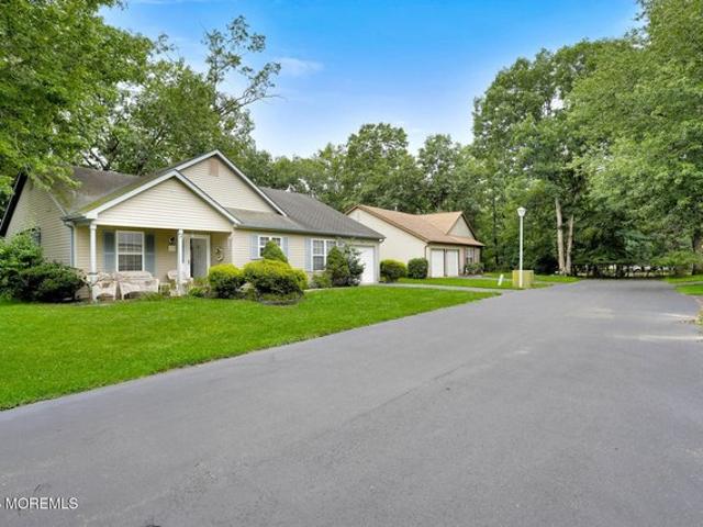 170 Morning Glory Ln, Whiting, NJ 08759