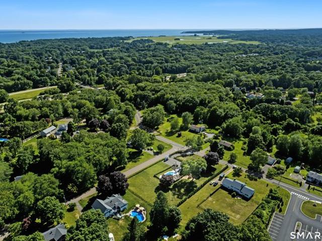 170 Mungertown Rd, Madison, CT 06443