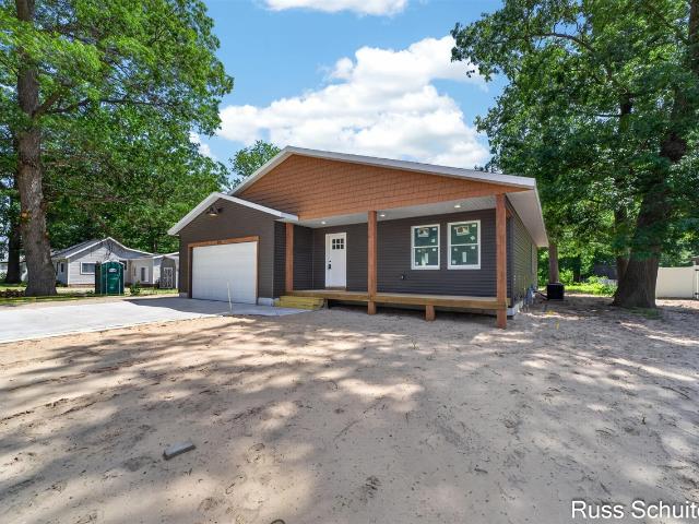 170 N 6th Avenue
