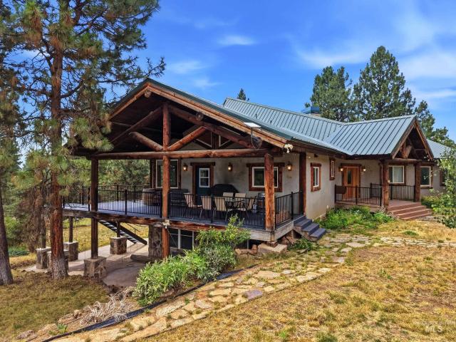 170 N Wildflower Way