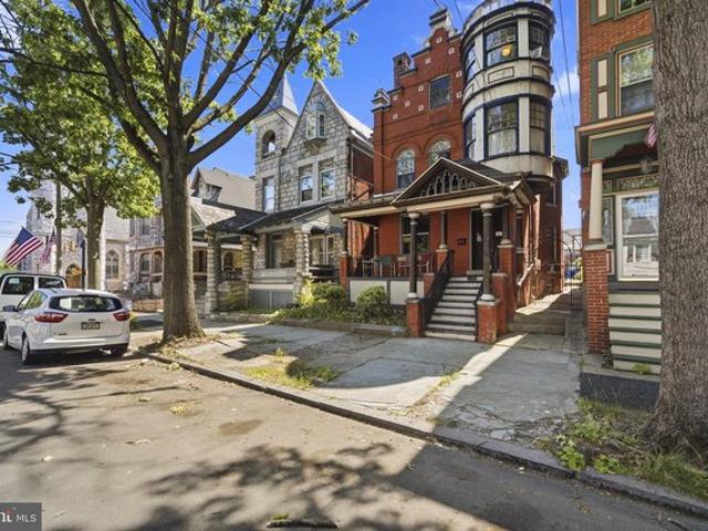 170 N Hanover St, Pottstown, PA 19464