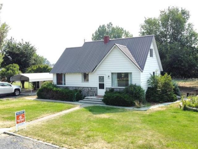 170 N Newport Ave, Hines, OR 97738
