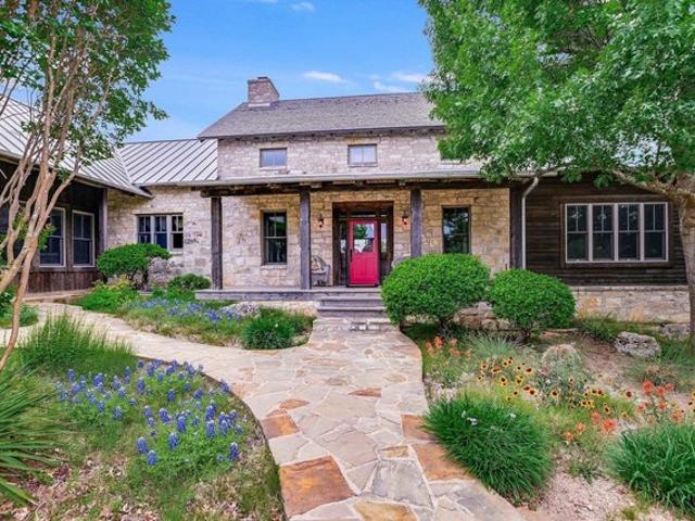 170 Sandstone Ridge Dr, Marble Falls, TX 78654