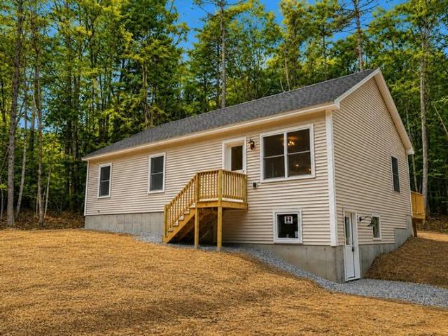 170 Silver Ln, Limerick, ME 04048