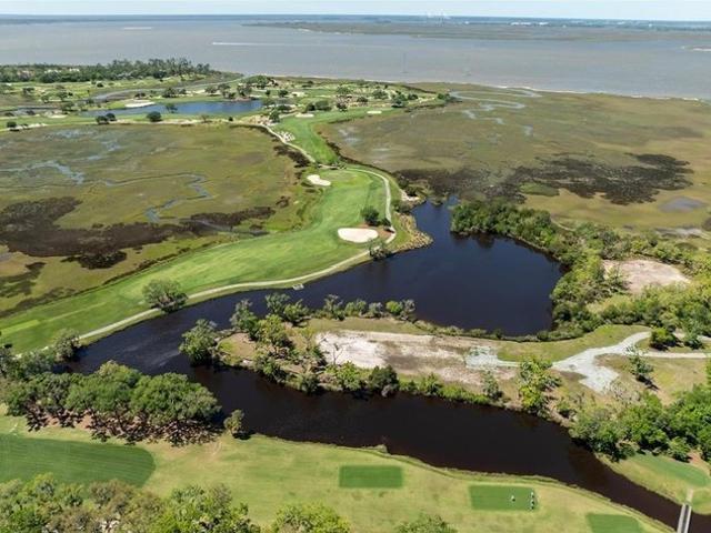 170 Point Ln Unit 18, Saint Simons Island, GA 31522