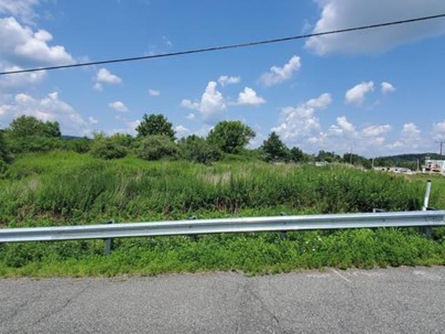 170 Passmore Rd, Bechtelsville, PA 19505