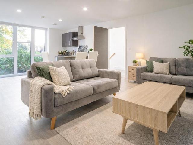 £170 PPPW BILLS INCLUDED* Major. 6 bed duplex to rent £4,431 pcm £1,023 pw