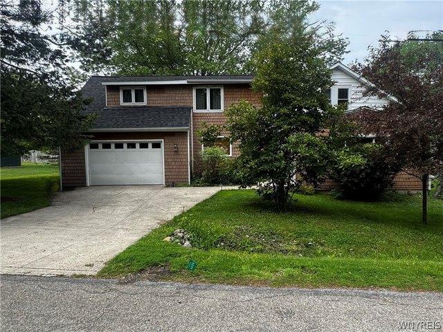 170 Rosewood Ave, Angola, NY 14006
