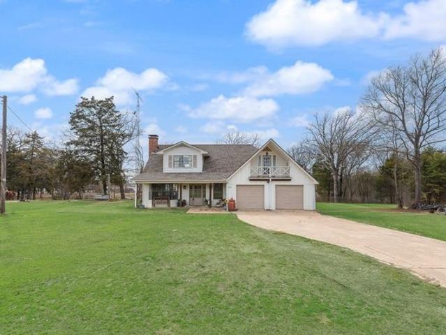 170 Rs County Road 3326, Emory, TX 75440