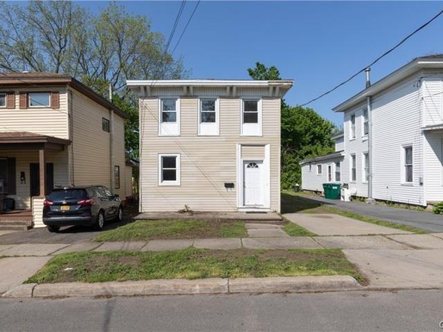 170 W 8th St, Oswego, NY 13126