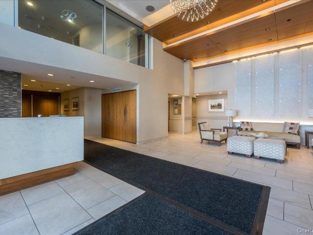170 W Broadway 5E