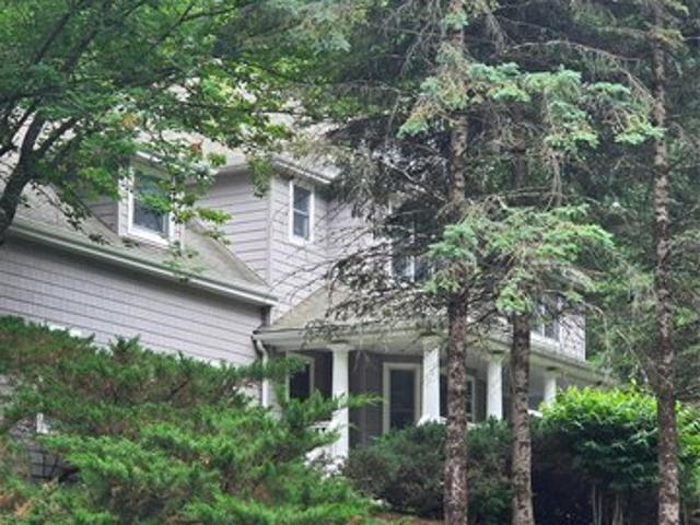 170 Watch Hill Rd, Cortlandt Manor, NY 10567