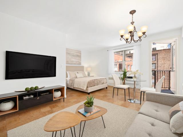 170 West 23rd Street, New York, NY