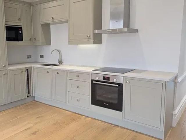 170 West Hill, London, SW15 3SL, United Kingdom | 3 bed apartment for rent #114911904 | Rentberry