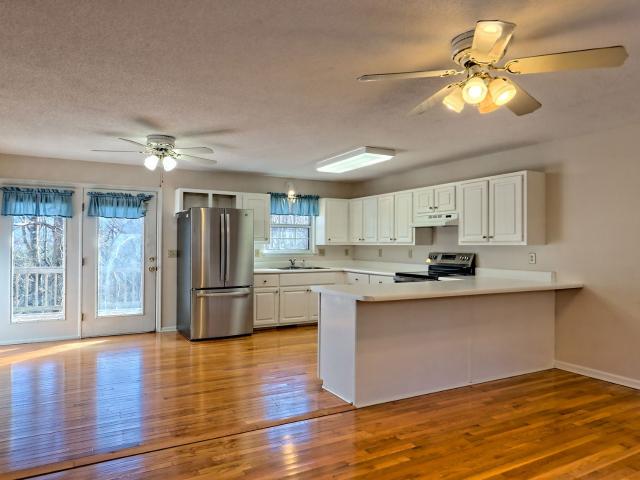 170 White Street, Dillard, US, GA