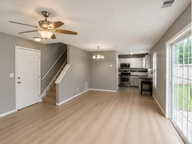 170 Windcroft Court NW