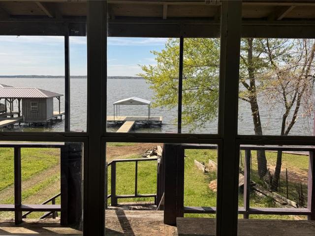17144 Lakeview Drive