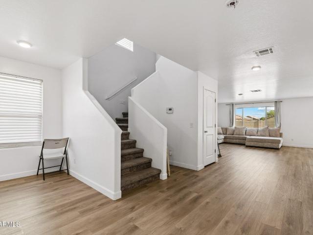 17145 w straight arrow lane