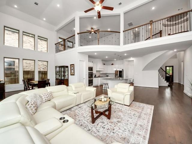 1714 McCrae Hill Ct, Katy, TX 77494