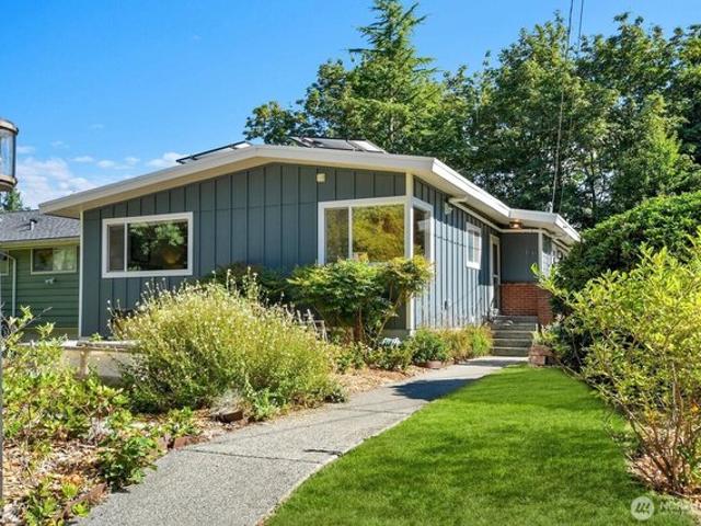 1714 NE Brockman Pl, Seattle, WA 98125