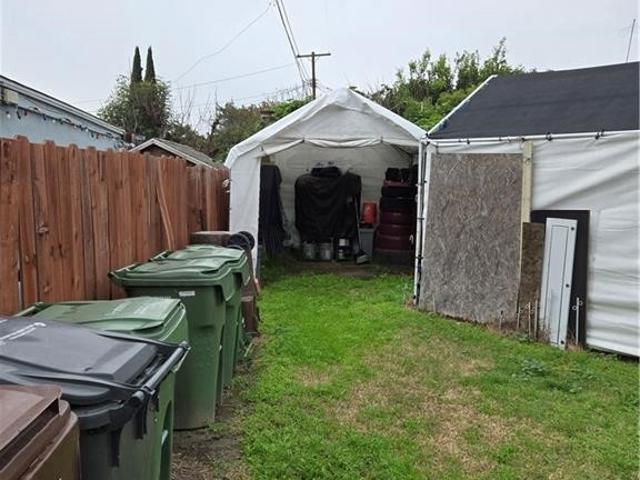 1714 E San Marcus
