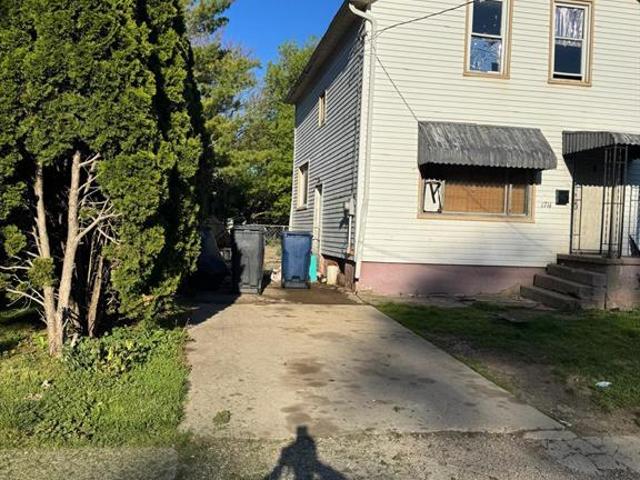 1714 Levern Street