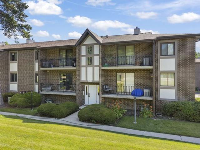 1714 S Washington St Unit 1714, Naperville, IL 60565