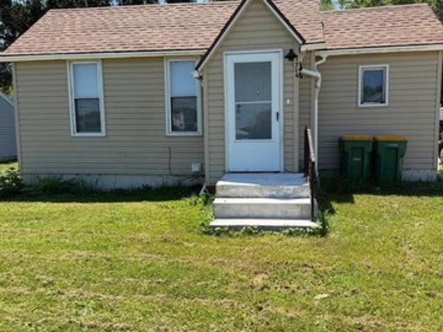 1714 SE Marshall St, Albert Lea, MN 56007