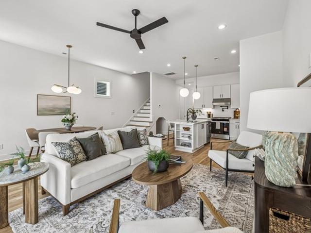 1714A River Dr, Nashville, TN 37218