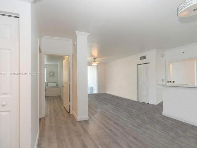 17150 Bay Rd NE #2513, Sunny Isles Beach, FL 33160