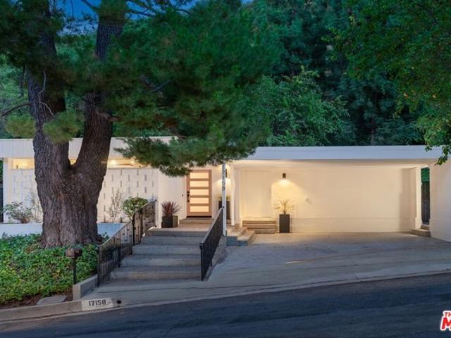 17158 Clemons Dr, Encino, CA 91436