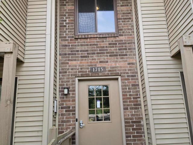 1715 Maple Ridge Road # 4