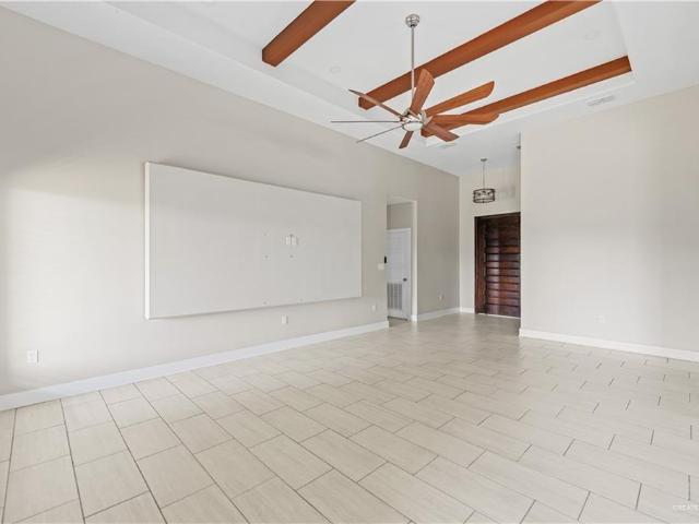 1715 N Chapel Hill