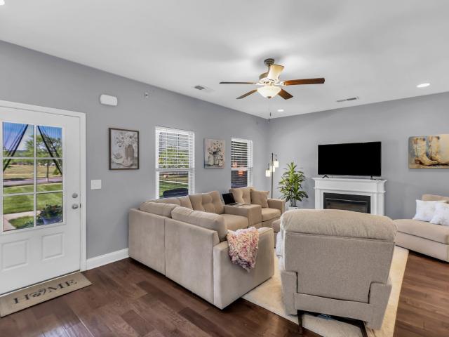 1715 Old Drakes Creek Rd