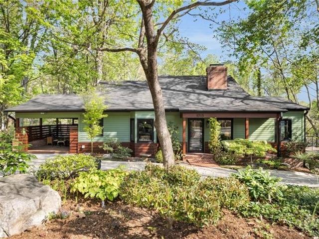 1715 Buena Vista Rd, Winston Salem, NC 27104