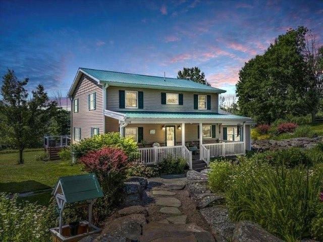 1715 Booth Rd, Hallstead, PA 18822