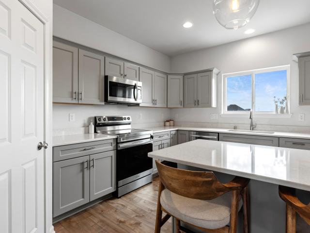 1715 Boulder Pass
