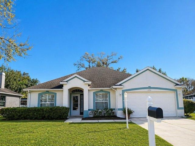 1715 Brookstone Way, Plant City, FL 33566