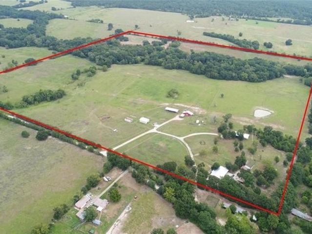 1715 County Road 4015, Crockett, TX 75835
