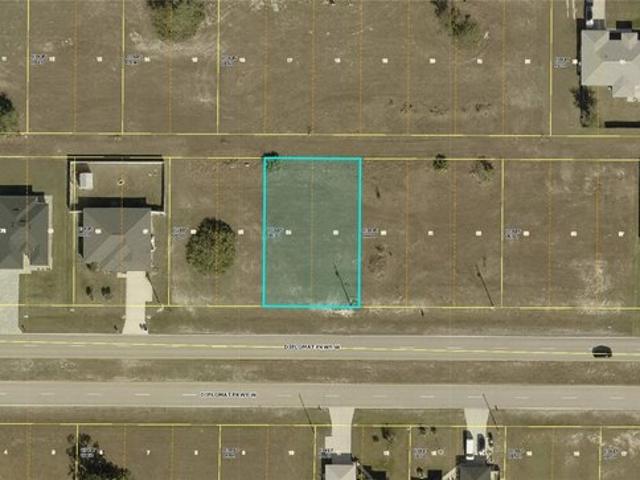 1715 Diplomat Pkwy W, Cape Coral, FL 33993