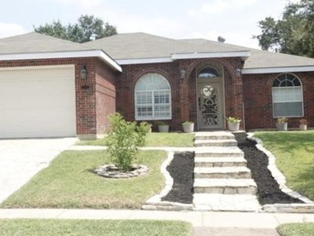 1715 Kingwood Dr, Laredo, TX 78045