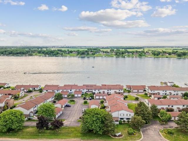 1715 River Rd, Saint Clair, MI 48079