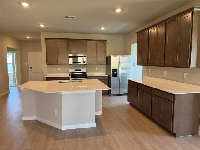 1715 San Jacinto
