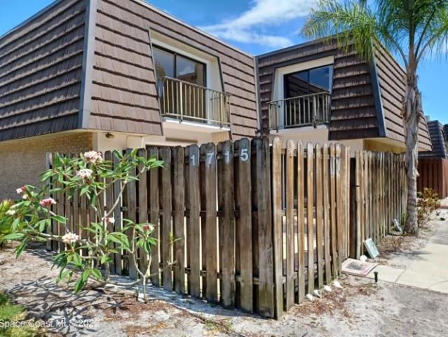 1715 Vista Oaks Circle, Palm Bay, FL