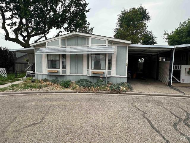 1715 W Flamingo Ave 79