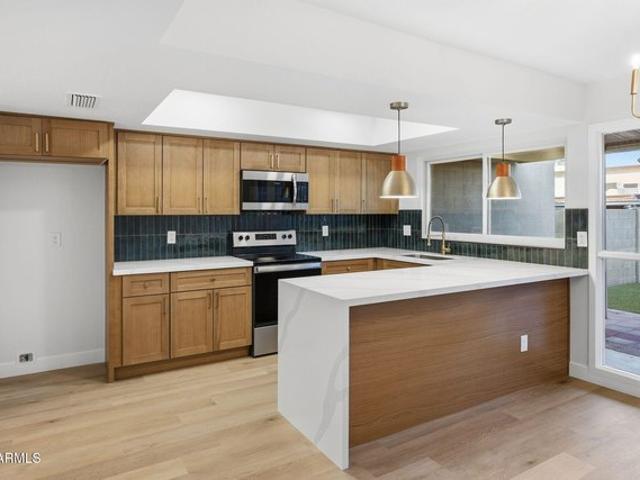 1715 W Marlette Ave, Phoenix, AZ 85015